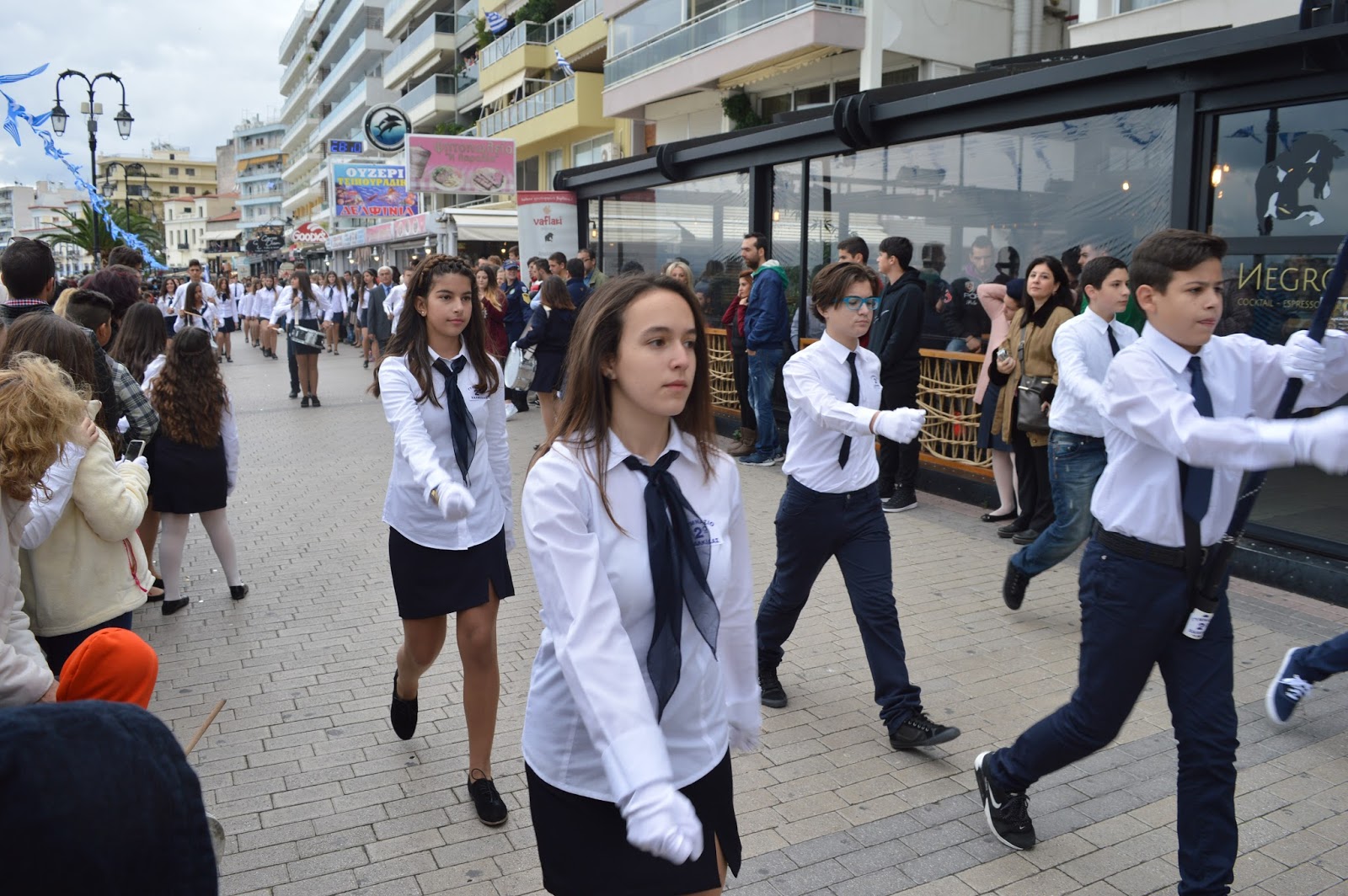 2ο ΓΥΜΝΑΣΙΟ ΧΑΛΚΙΔΑΣ ΠΑΡΕΛΑΣΗ 28ης ΟΚΤΩΒΡΙΟΥ 2016 ΦΩΤΟΓΡΑΦΙΕΣ - ΑΣΤΕΡΙΑ ...