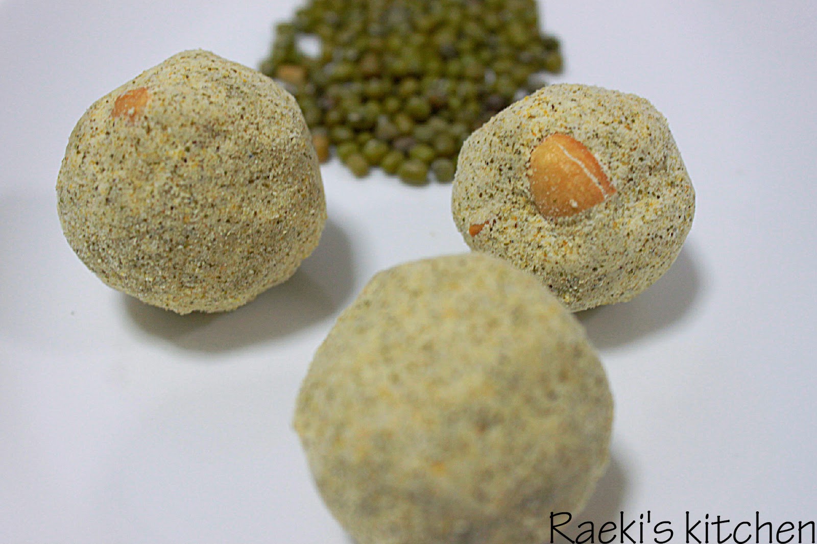 Raeki's Kitchen: Paasi Payaru Nei Urundai (Green Moong dal balls)