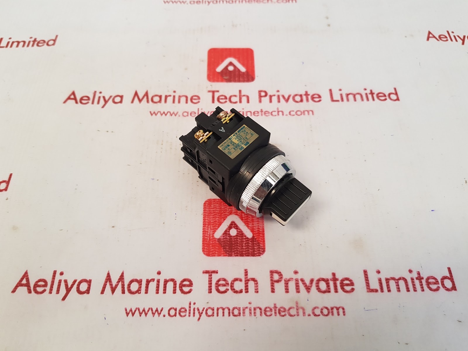 KASUGA BN 30 CONTROL SWITCH 41-20844 - Aeliya Marine