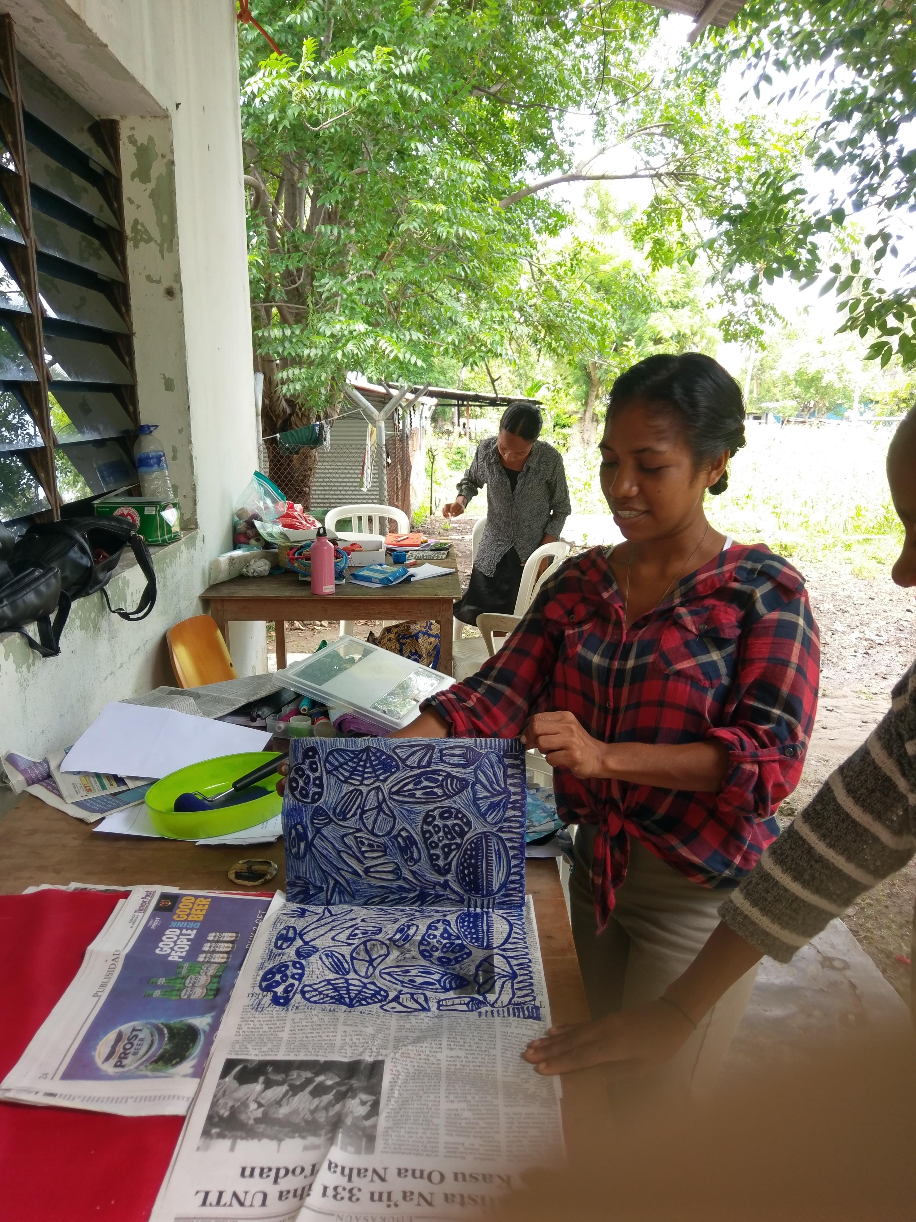 Musings of a textile itinerant: Boneca de Atauro