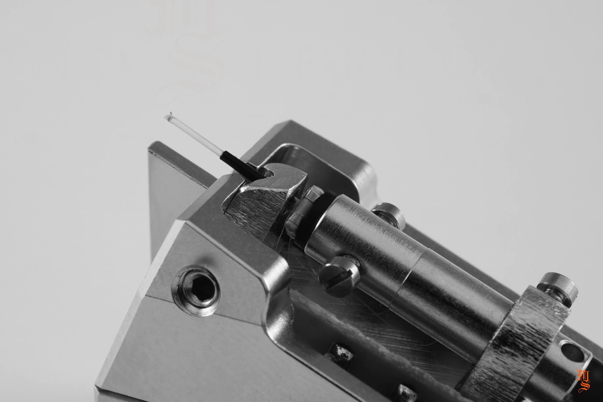 NEW EMT NOVEL MC CARTRIDGES – Ultimate High-Fidelity