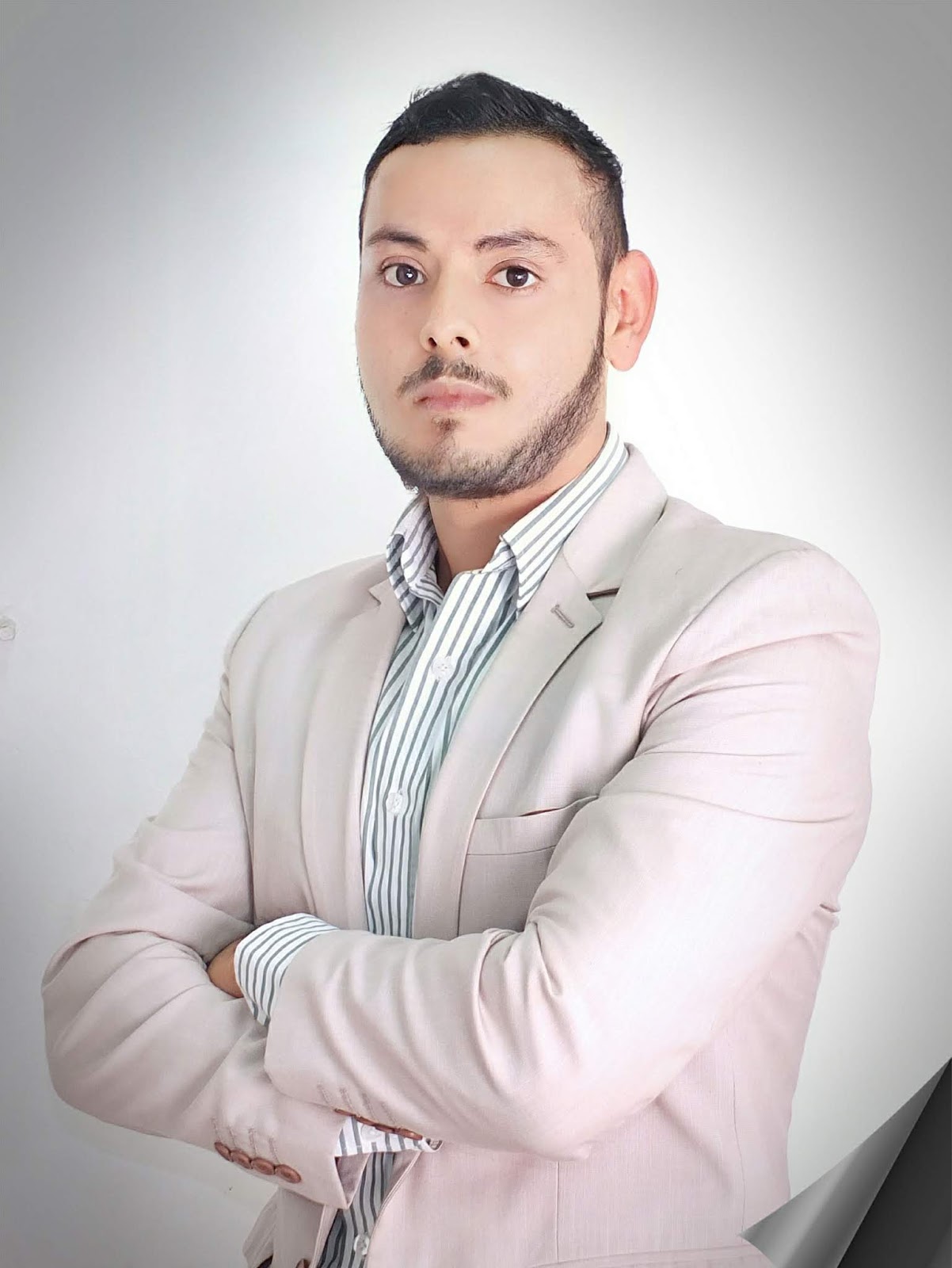 Biografia E. Valderrama