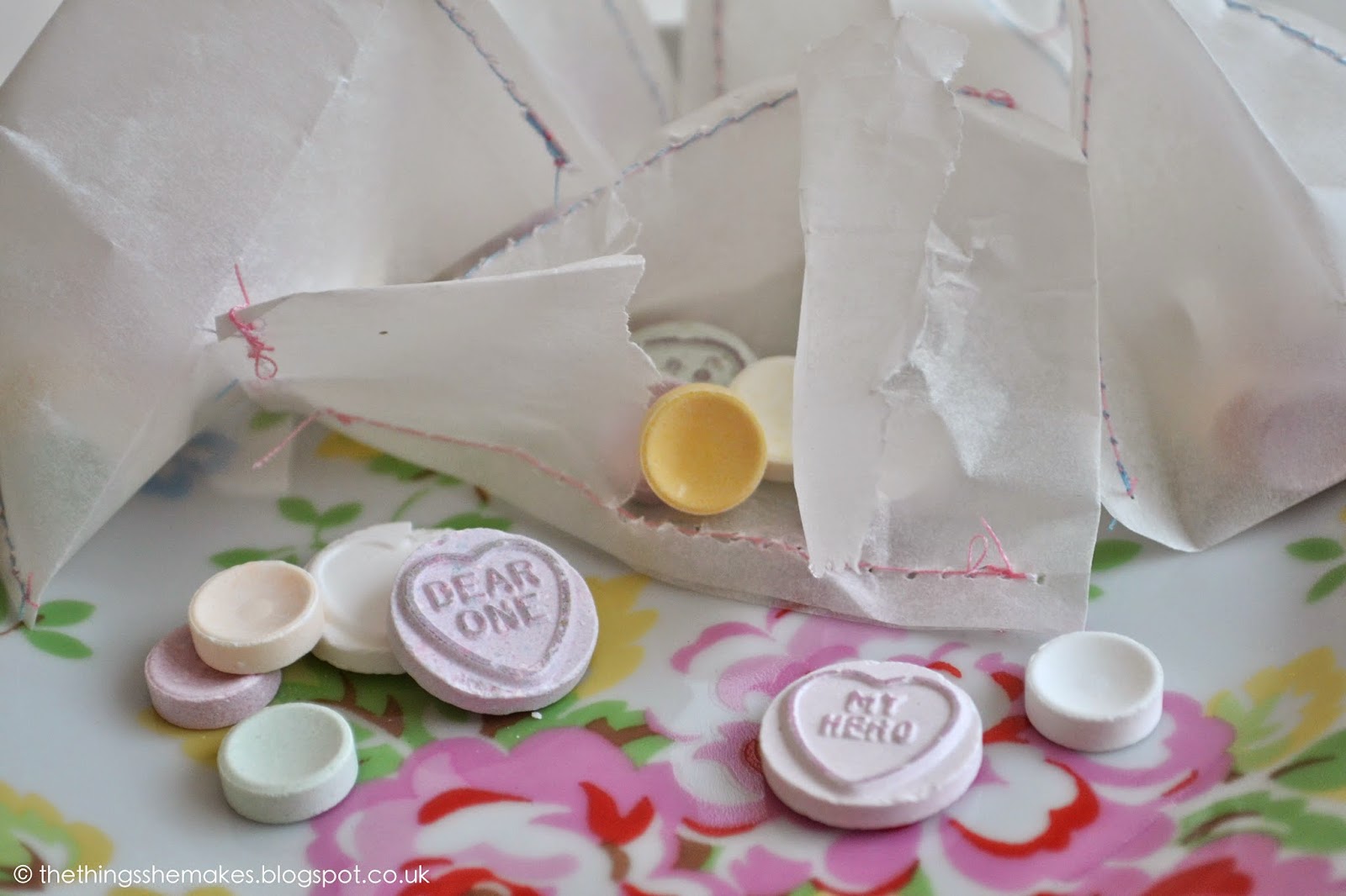 How to Make Stitched Paper Sweet Favours | The Things She Makes