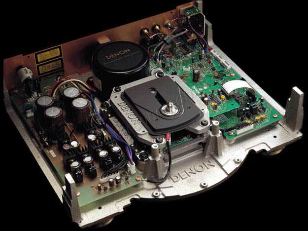 stereonomono - audio Hi Fi Compendium - 14 years on-line: Denon DP-S1