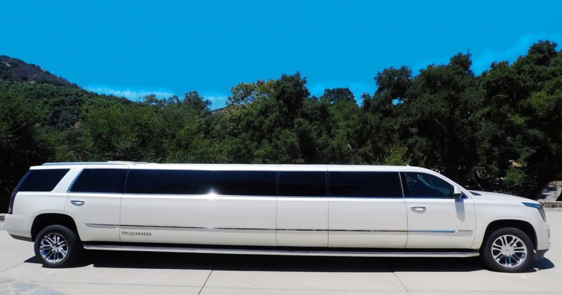 Luxurious Airport Limo Lux Service at Affordable Rents