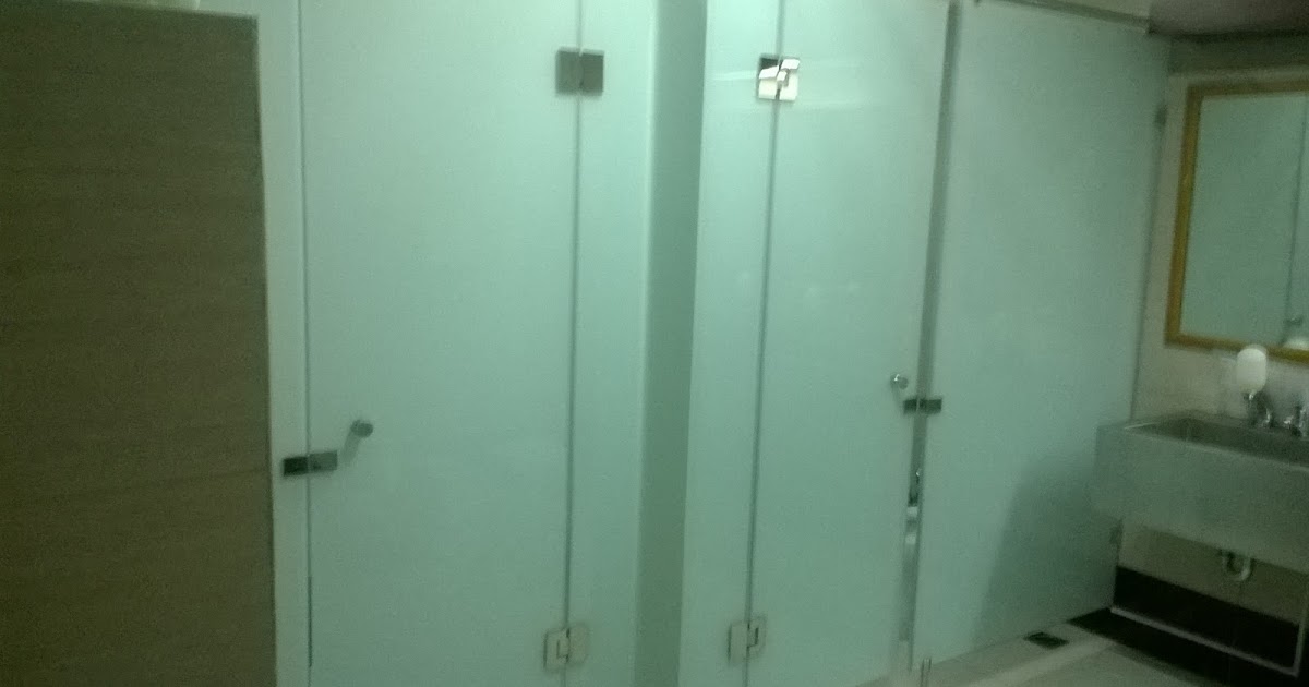 Workshop Aplikator Aluminium & Kaca | 081281140189: Cubicle Toilet Kaca