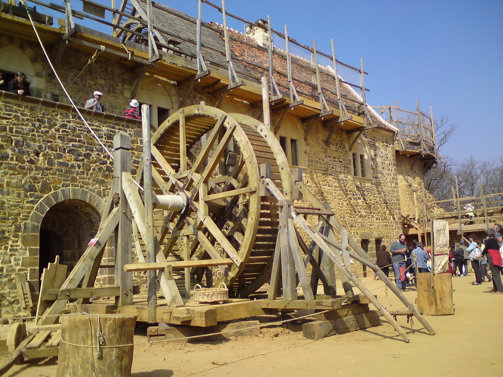 UN PETIT COIN DE FRANCOFOLIE: CONSTRUCTION D'UN CHÂTEAU FORT AVEC LES ...