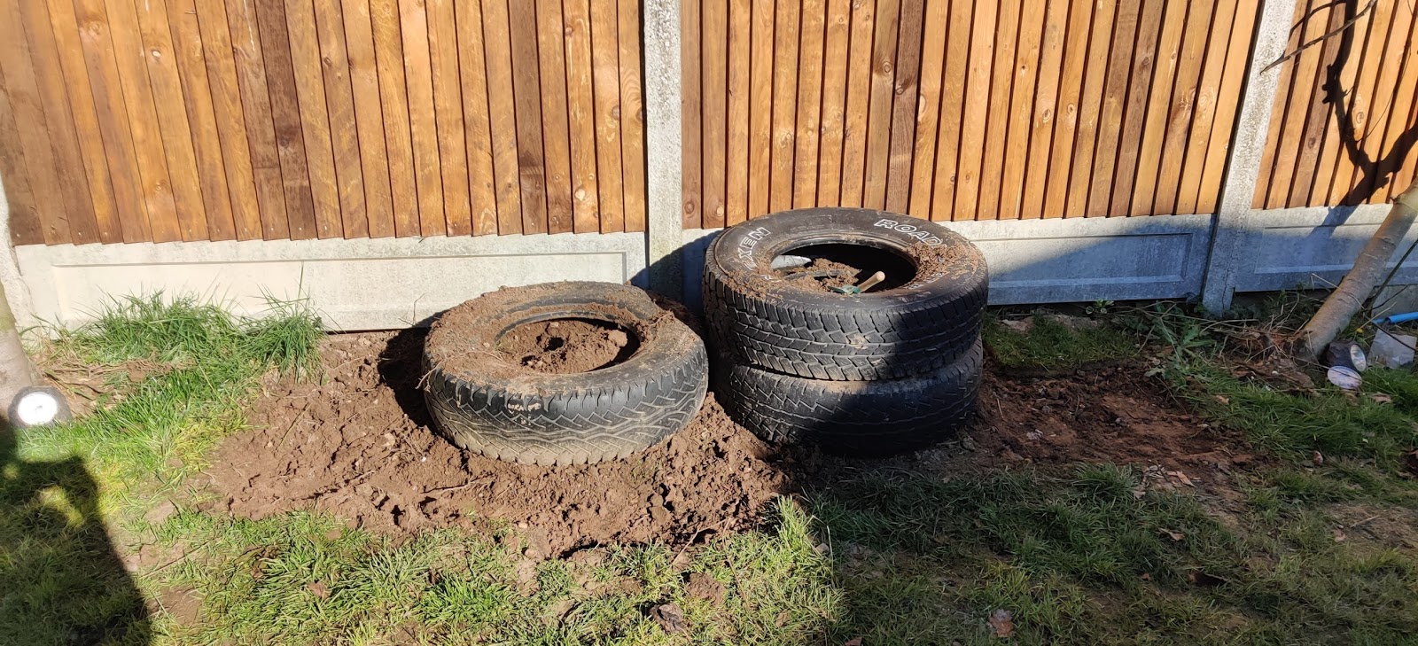 Making grass tyre seats