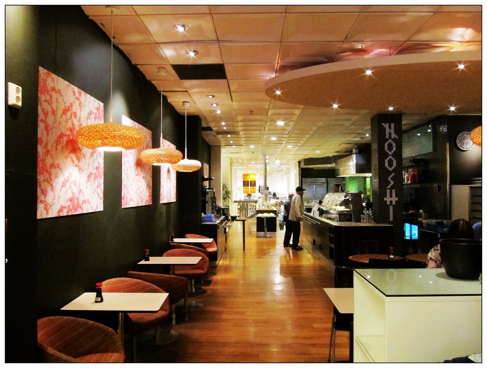 TEW - Travel Easy World: Nooshi Buffet