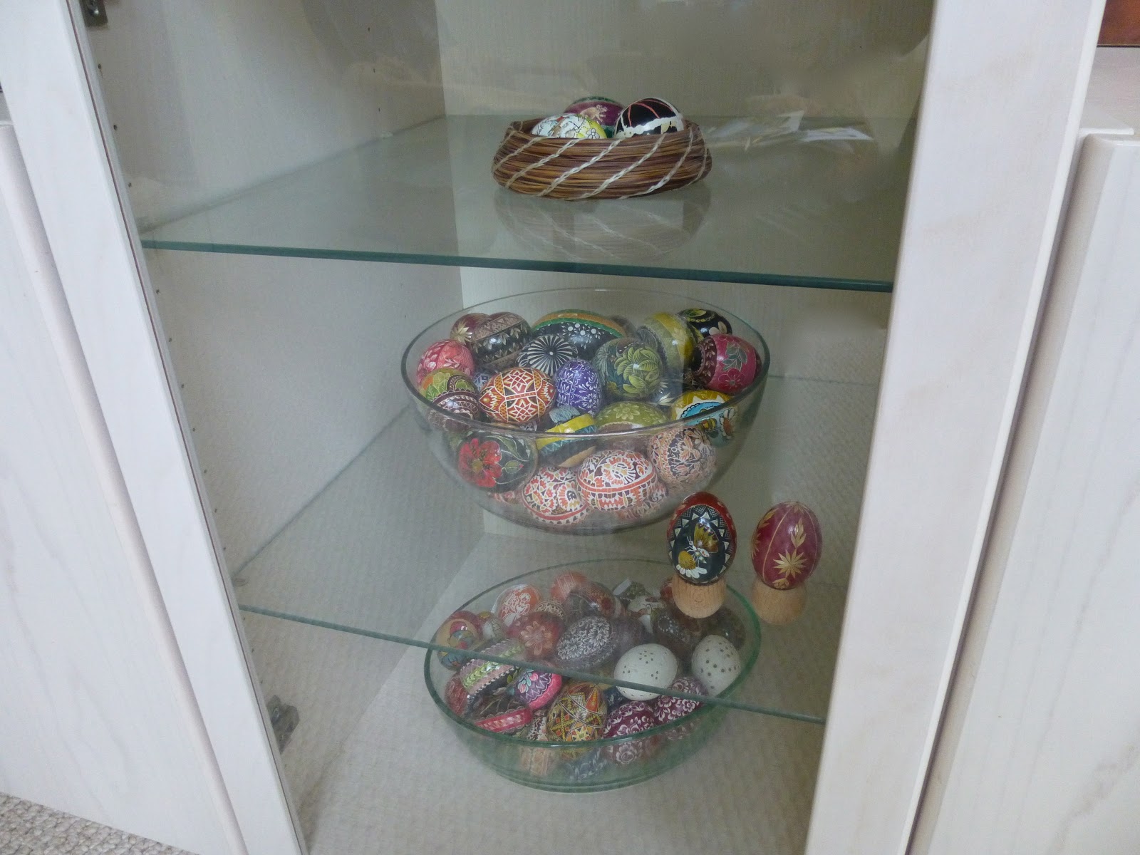 Czeching In Again: Egg Display Ideas