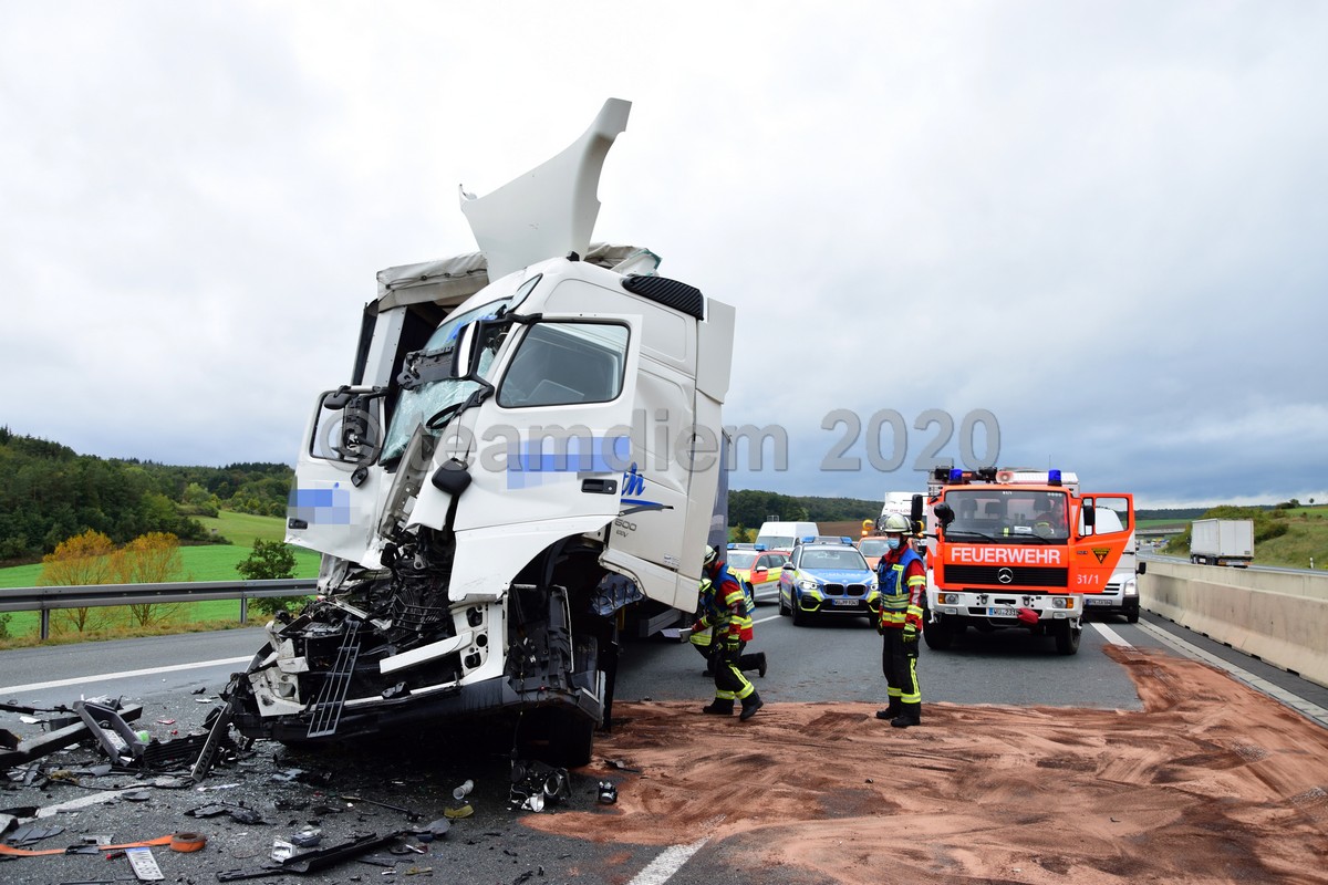 Unterfranken Aktuell: LKW-Unfall am Stauende - A3 bei Kist komplett gesperrt
