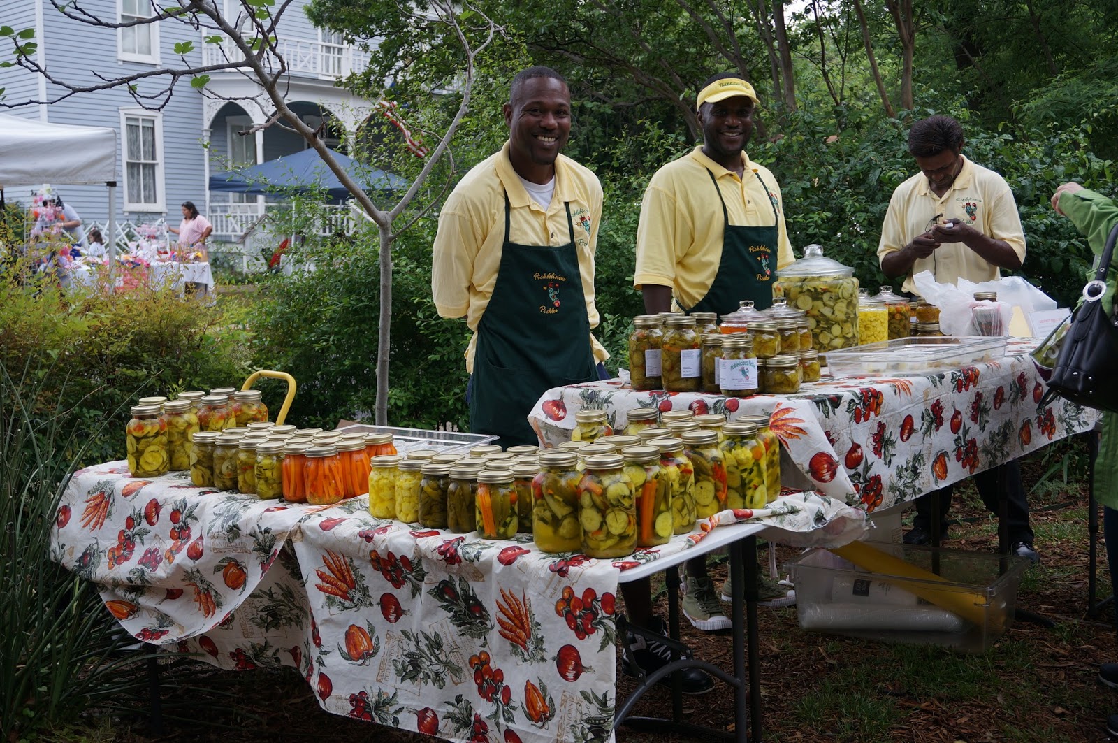 Farmers Market - Preppy Empty Nester F