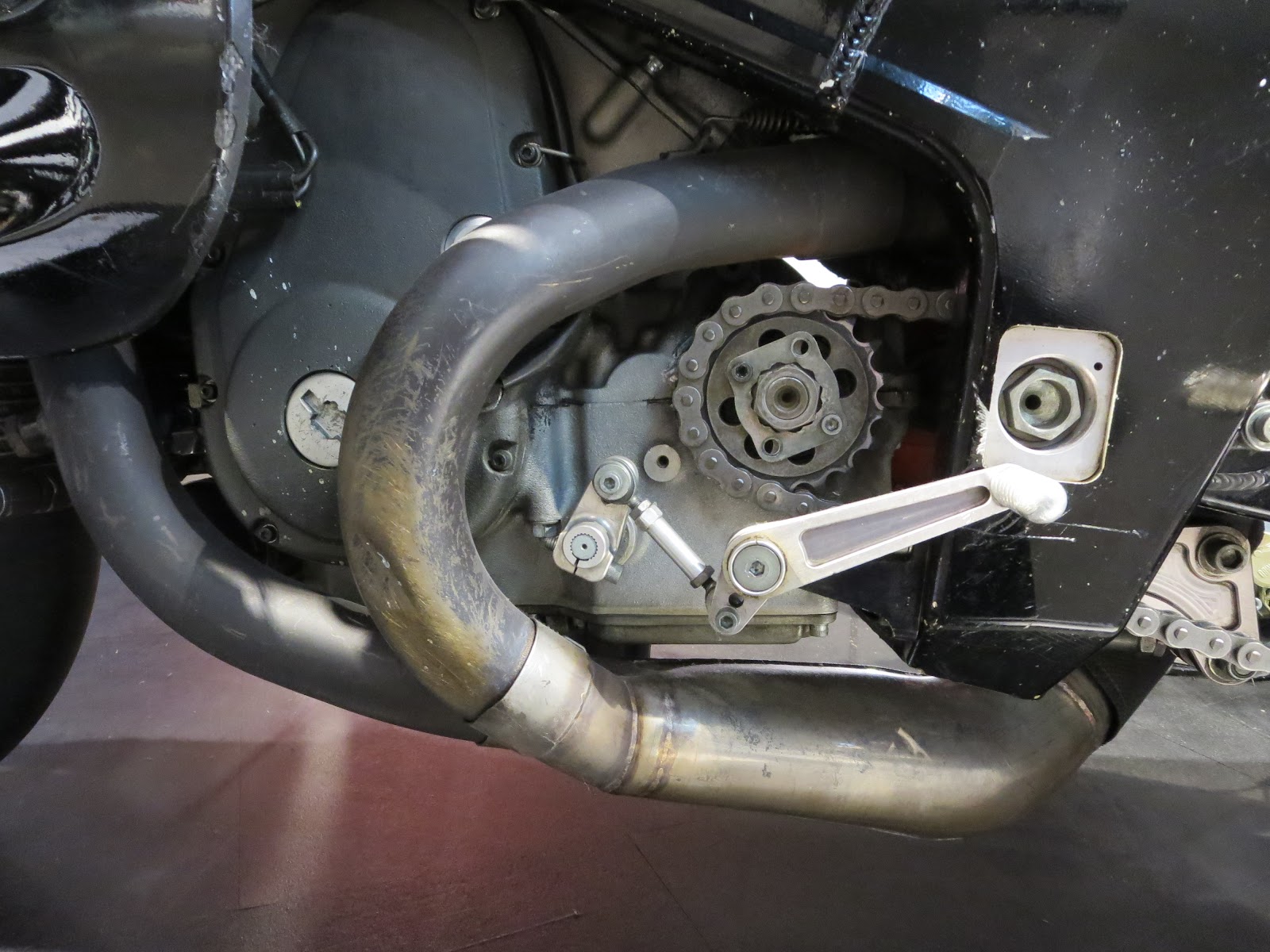 OddBike: Harley-Davidson VR1000 - God's Own Voice