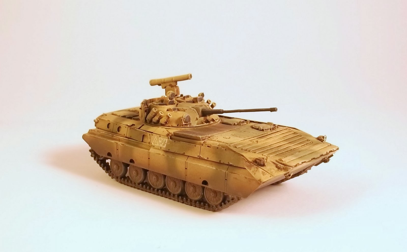 Gulumik Military Models: BMP-2D 1/72 ACE - Gallery