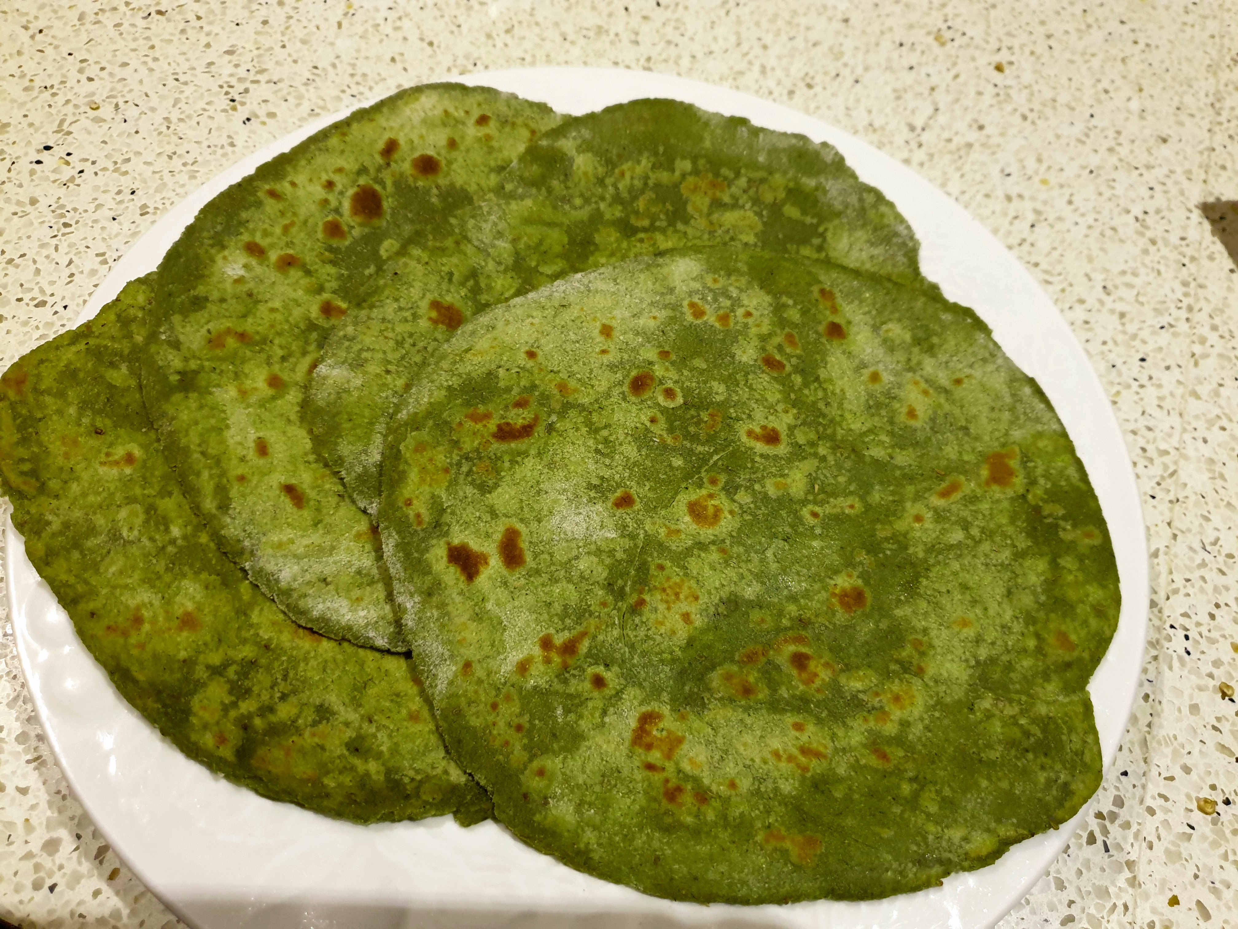 Kitchen Anugraha: Spinach Roti / Beetroot Roti