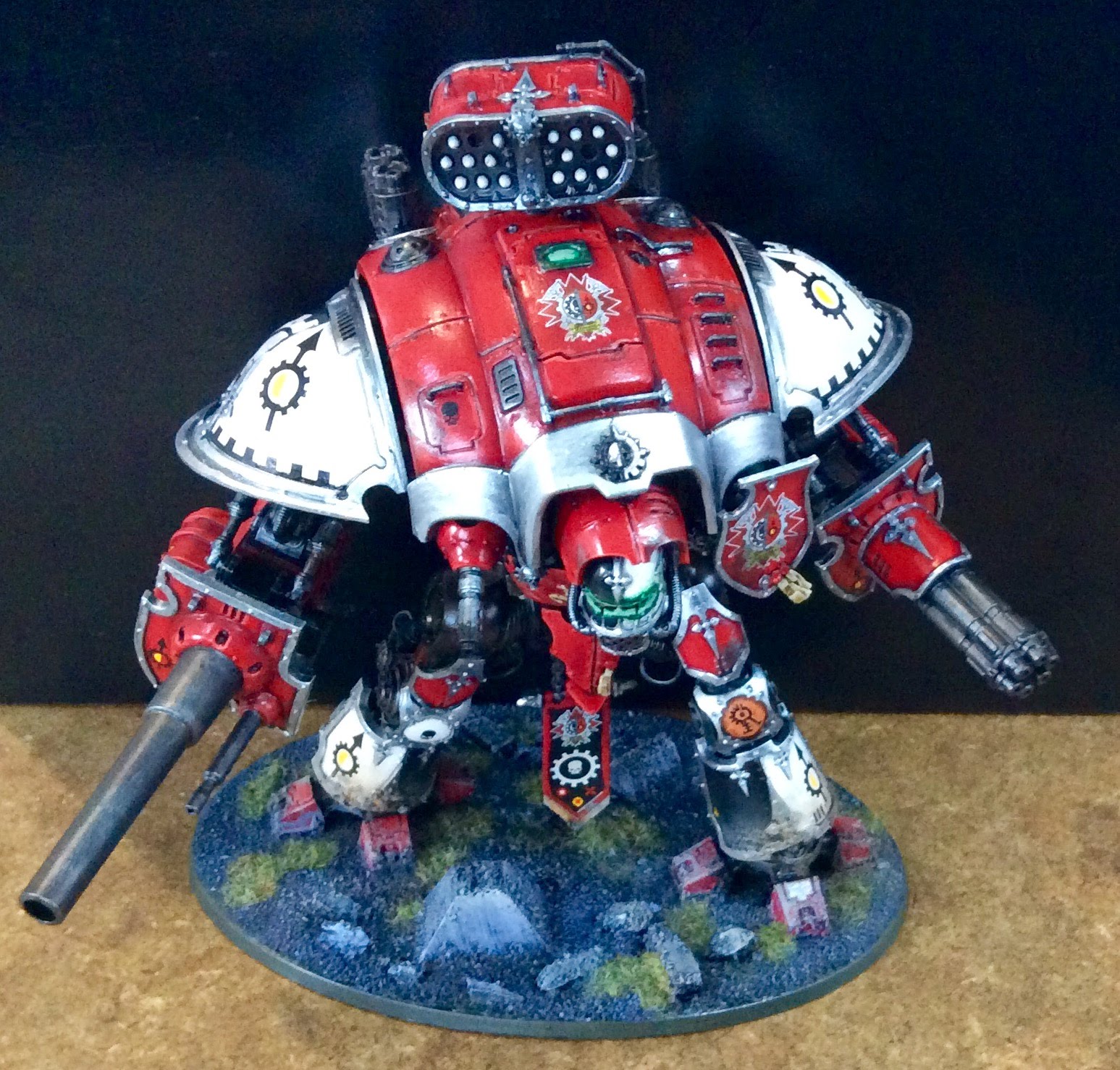Redtoof's Mostly 40K Blog: House Taranis Knight aka Knighty McKnightface?