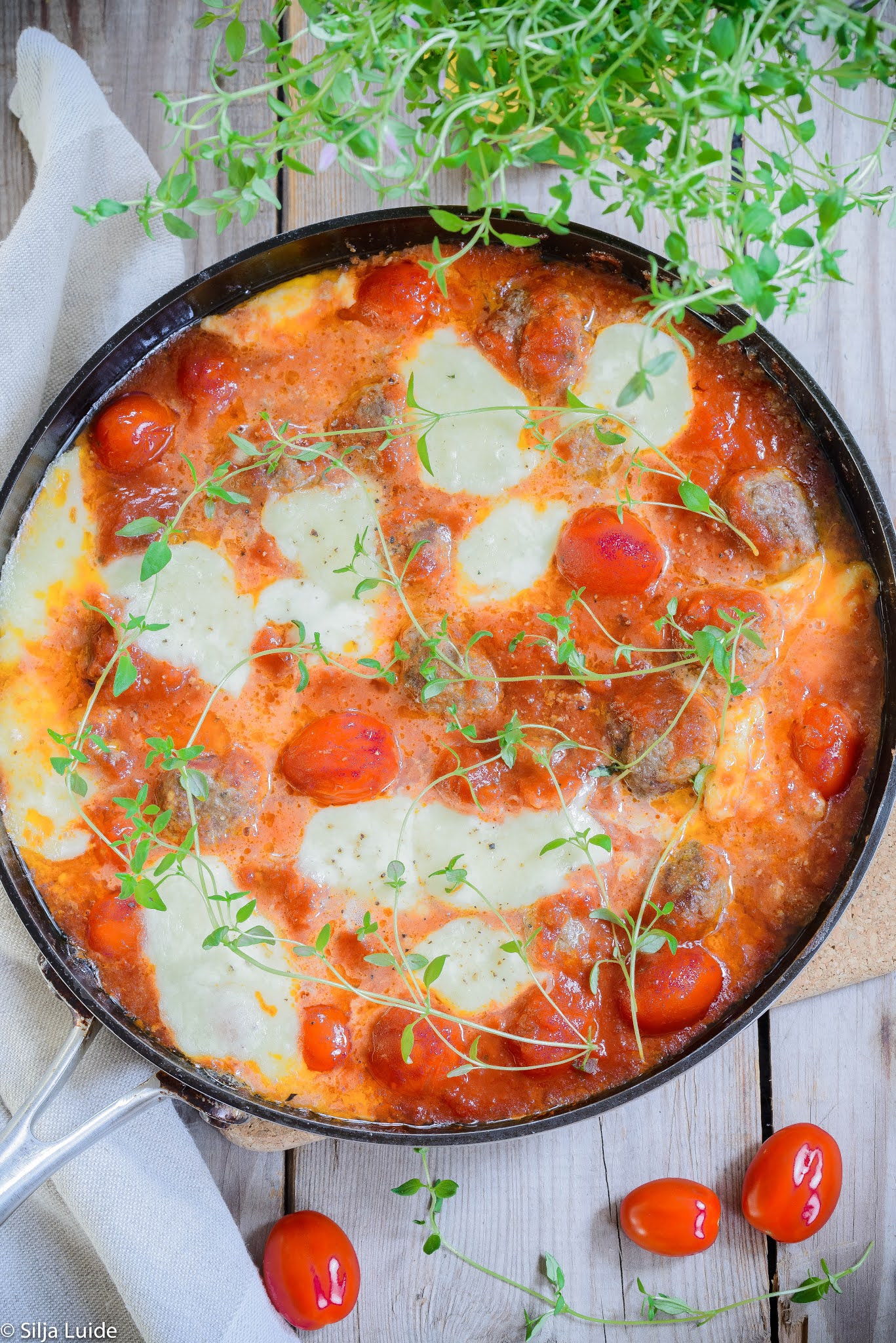 Silja, Food & Paris: Spagetid lihapallide ja tomatikastmega