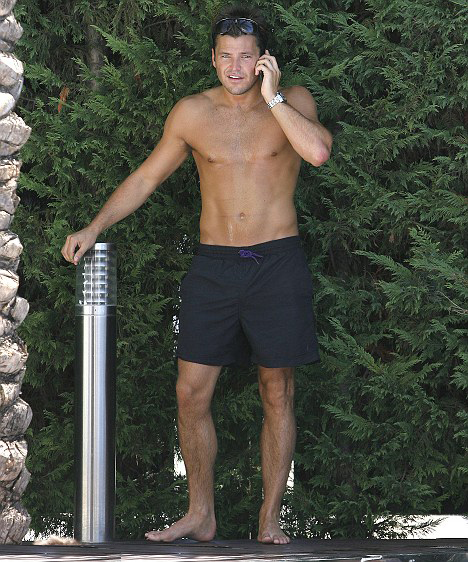 Straight Jock Feet: Mark Wright football feet...(thanks Josh!)