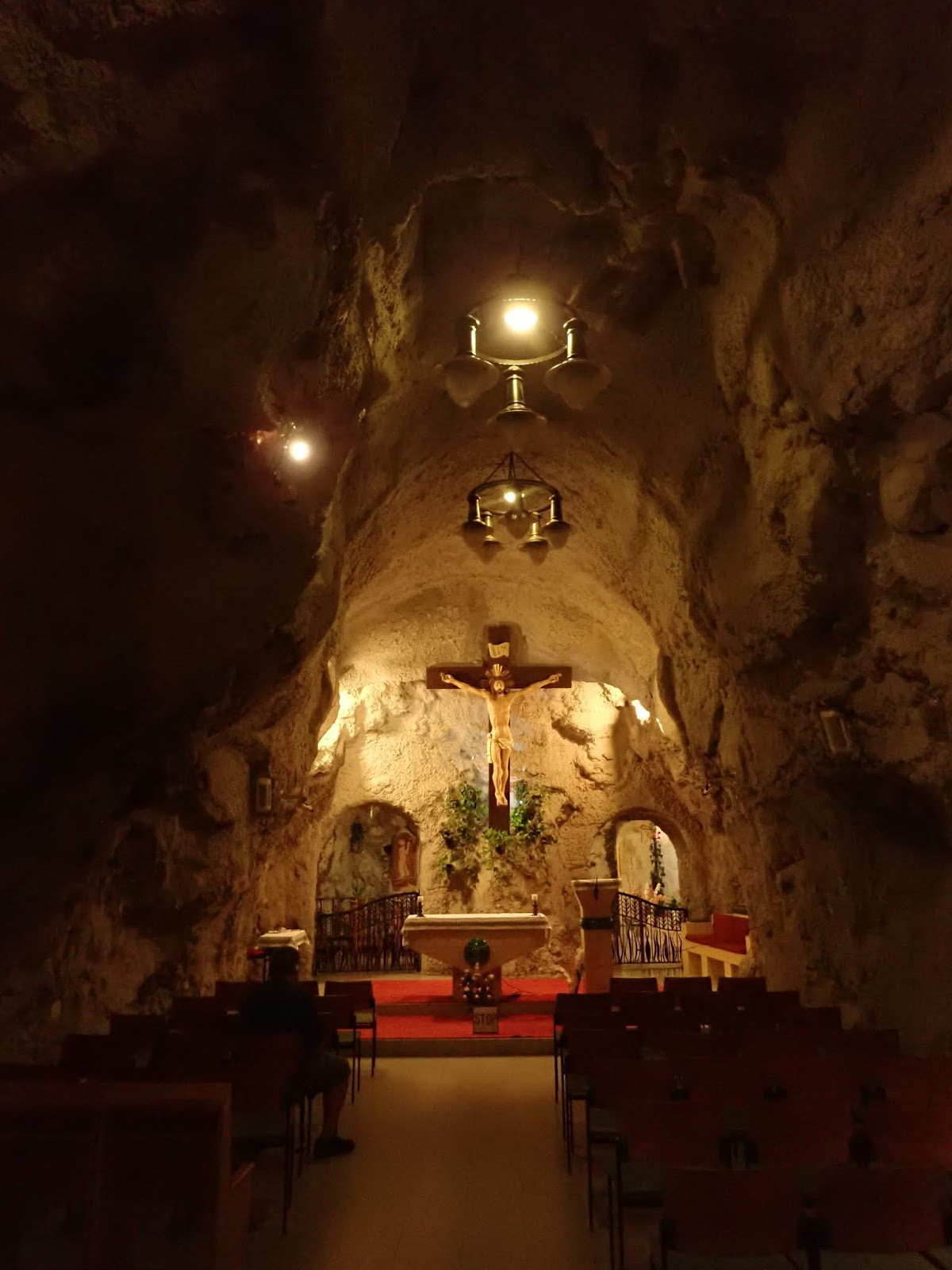 Skiing the Planet: Cave Church