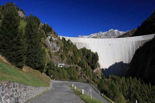 Amazing and Wonderful: Luzzone Dam