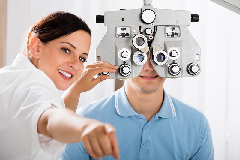 Top Reasons for Visiting the Best Optometrist - Informative Blogs