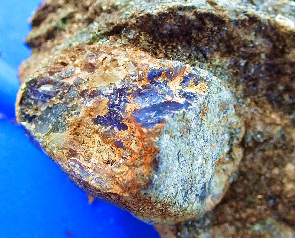 Giant Iolite Gemstone Deposits Discovered in Wyoming