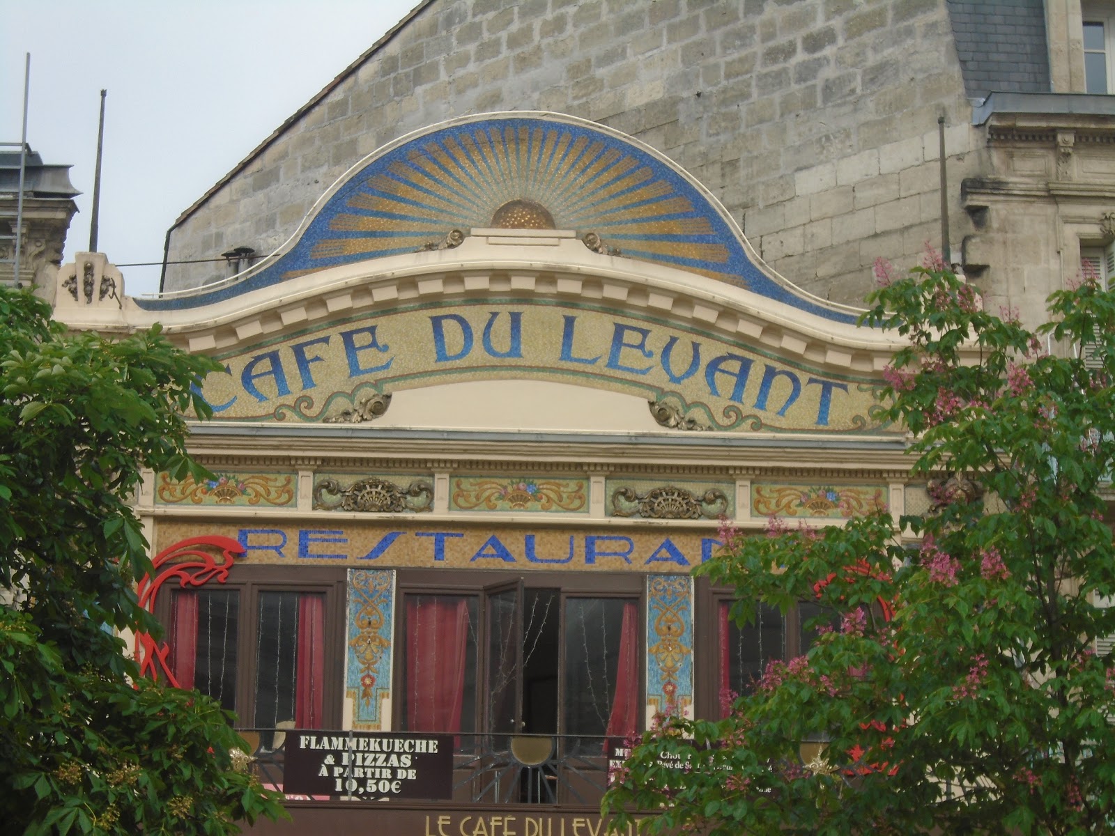 Architecture Moderniste et Art Deco en France: Café du Levant ...