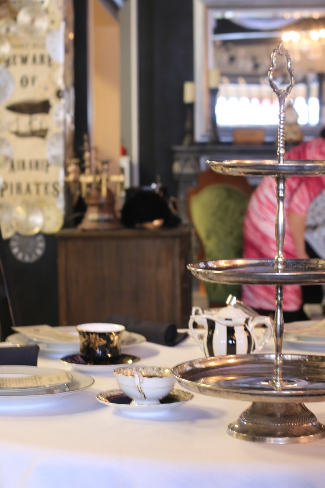 Delights of the Heart: Clockwork Rose Tea Emporium