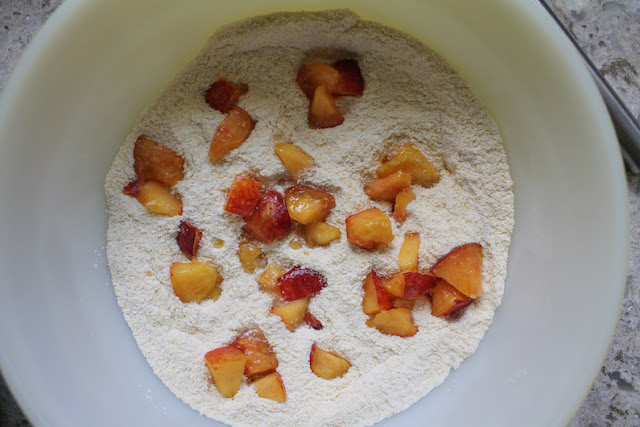 Food Lust People Love: Sweet Peach Cornbread #BreadBakers