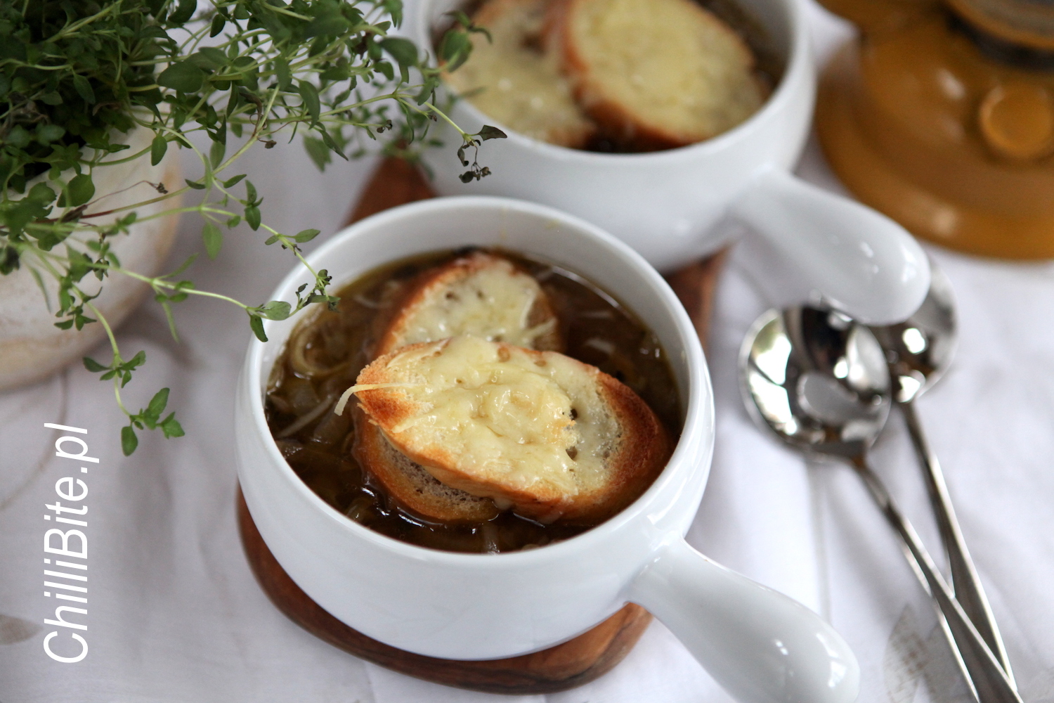 ChilliBite.pl - motywuje do gotowania!: Francuska zupa cebulowa