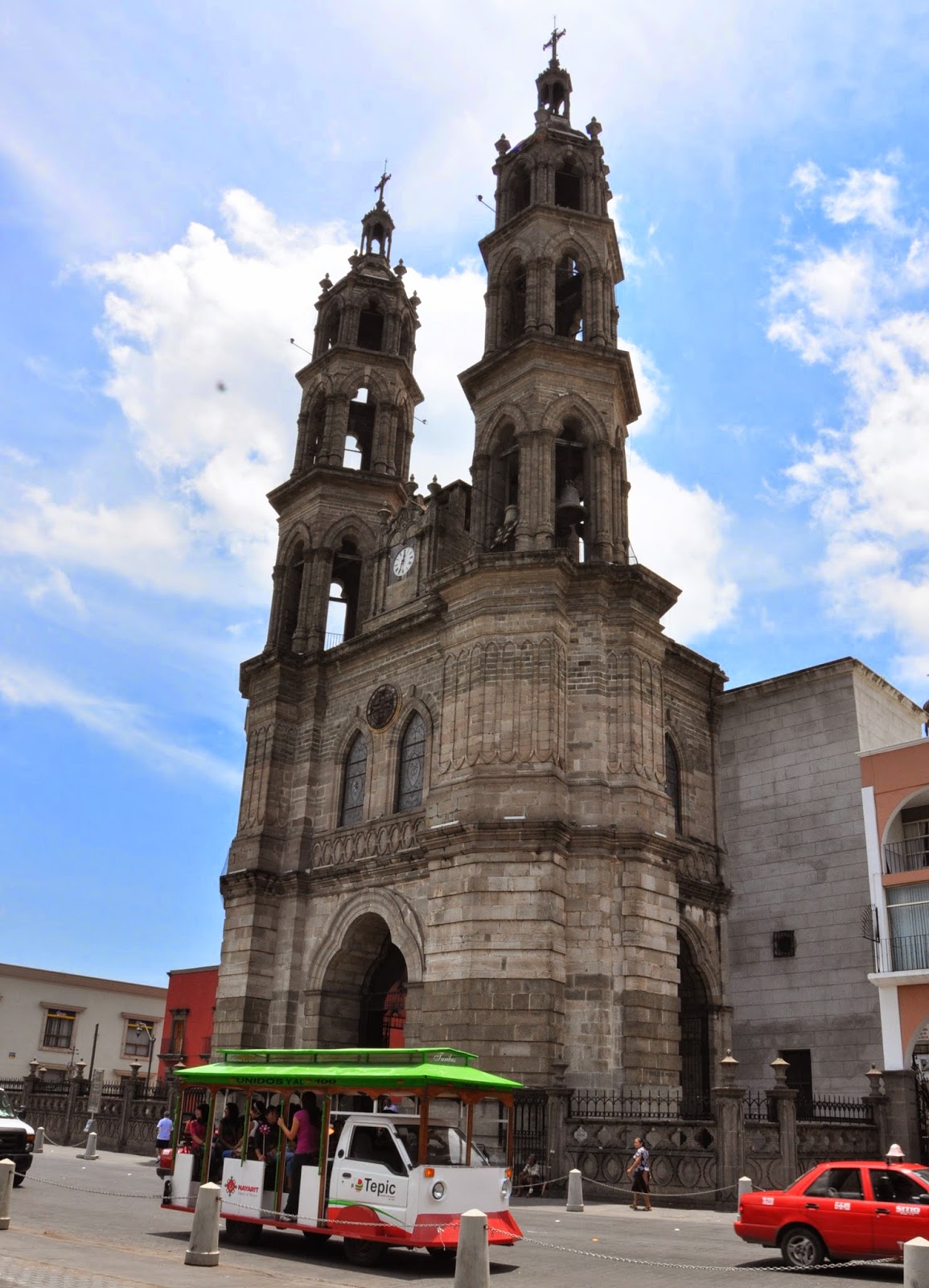 RADIO VIP]::..: TEPIC, UNA CIUDAD PARA CONOCER Y DISFRUTAR