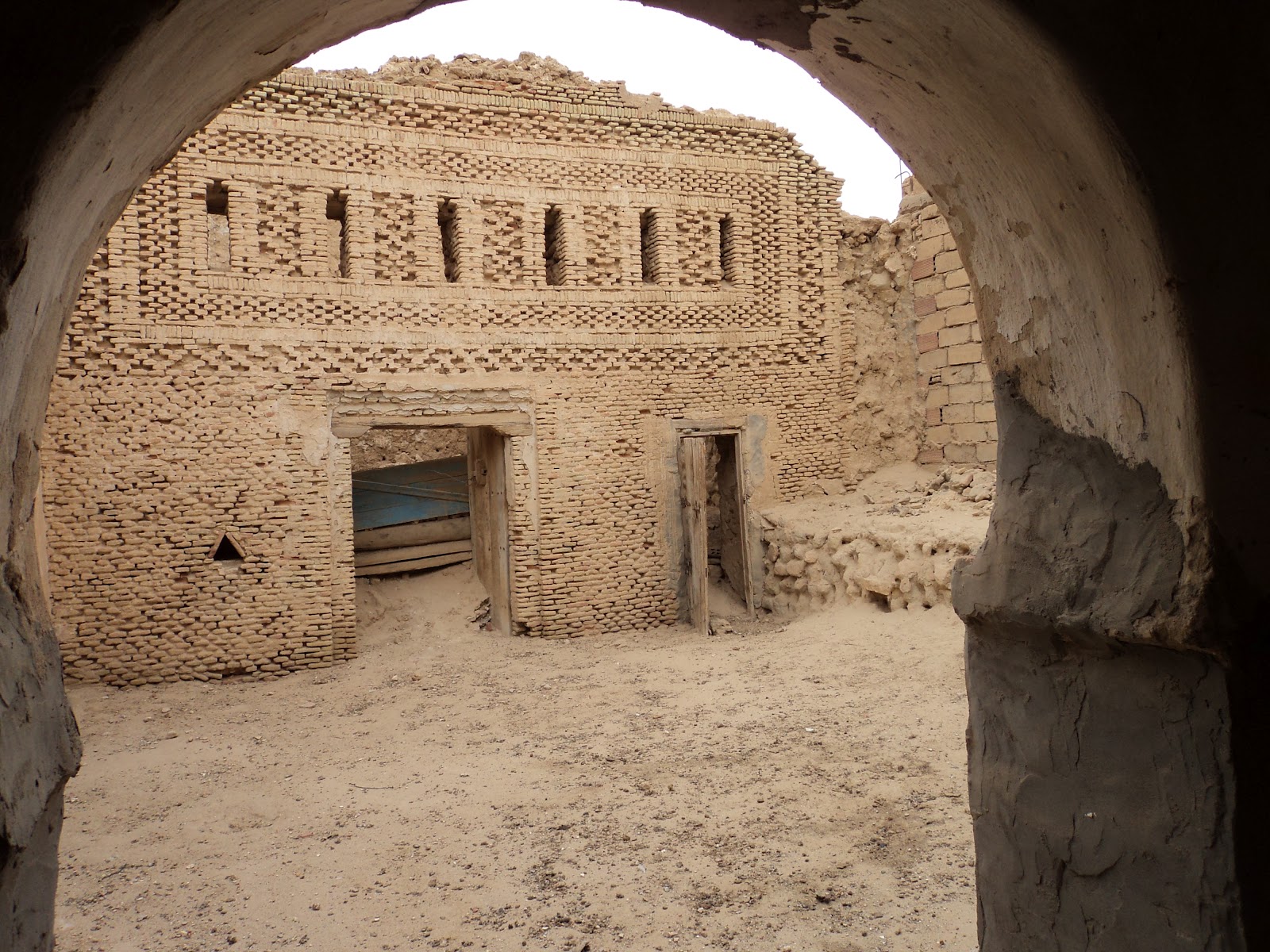 RIHEB EL JARID: دار سالم- نفطة تونس / DAR SALEM-NEFTA TUNISIE