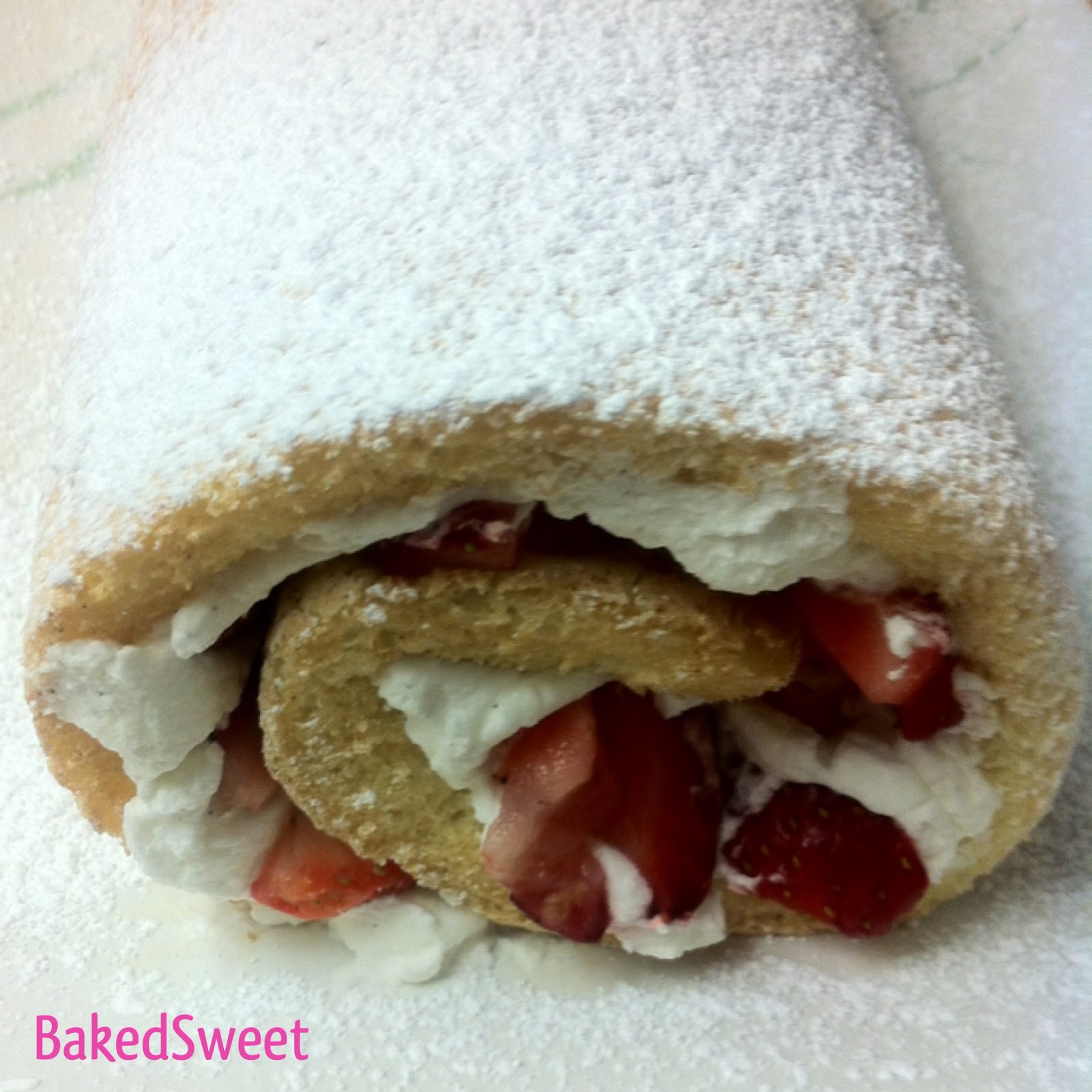BakedSweet Blog: Strawberry Cream Roll
