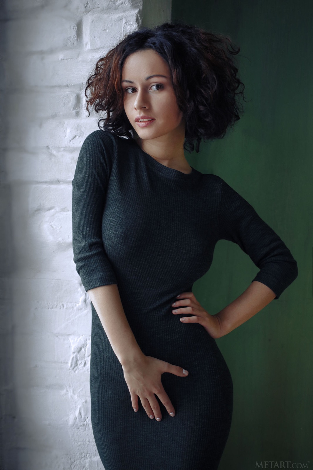 La rusa Lubachka posa a la vieja usanza para metArt.com