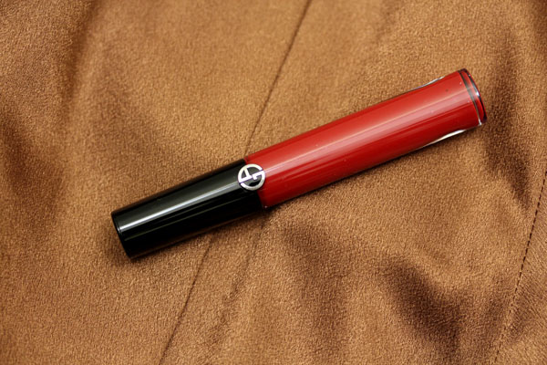 Messy Wands: Gloss d'Armani #400