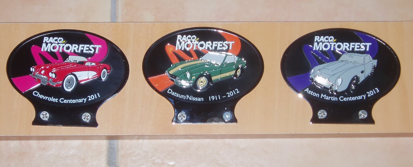 Ford Capris - Bits & Pieces: Capri Badges