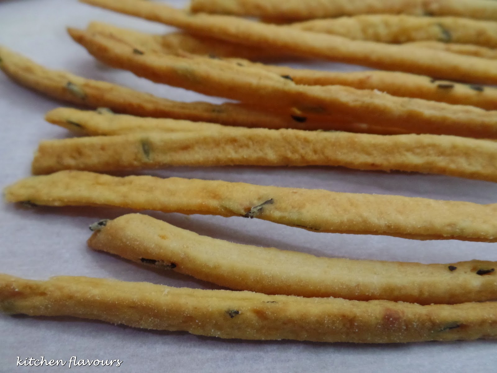 kitchen flavours: Grissini with Rosemary, Cheddar and Garlic : Bake ...