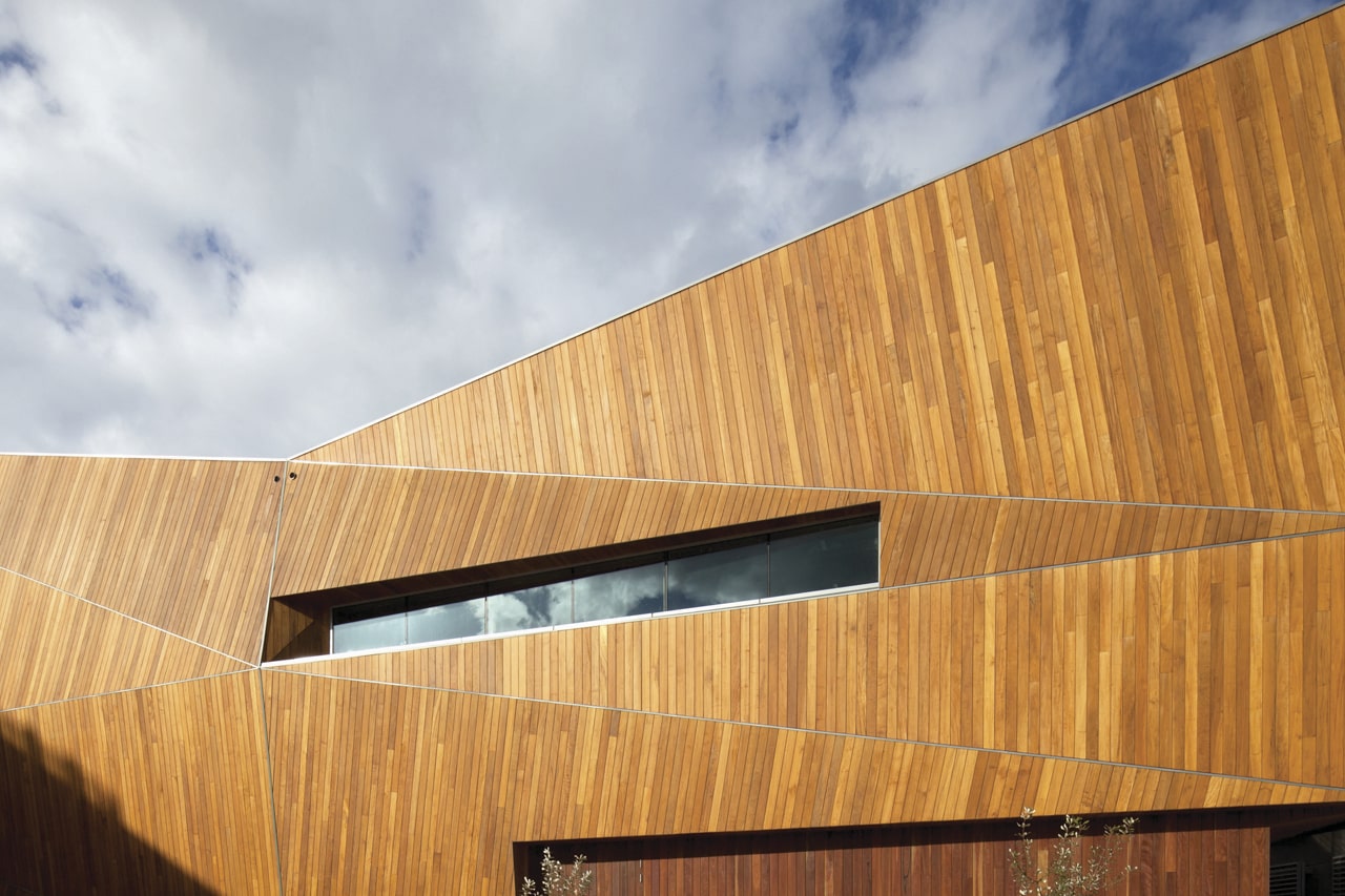 Why You Should Use Timber Look Cladding And Aluminium Screens Home