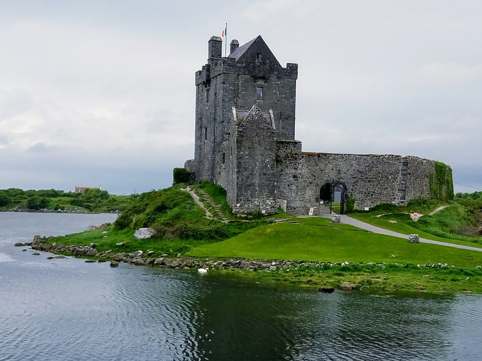 My Vintage Journeys: TODAY IS CASTLE DAY