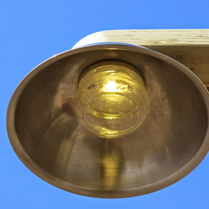 georgesworkshop: a shielded low power diy garden lamp