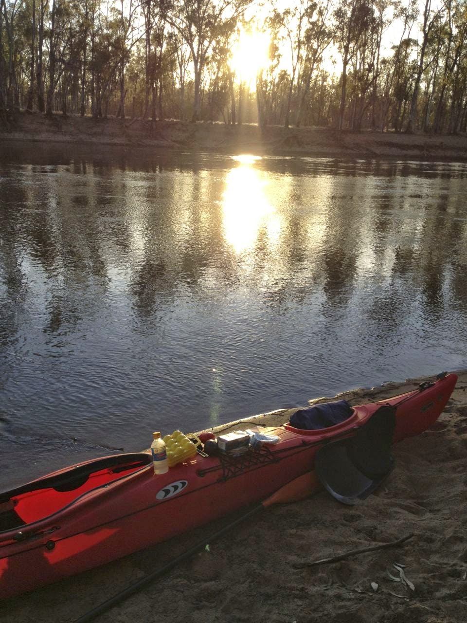 Murray River Kayak.: Day 4: 1545 to 1489 km to the sea: Barham ...