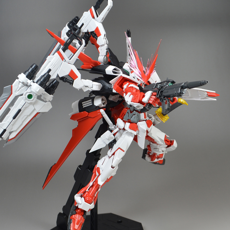 [ Review ] - MG 1/100 - Gunndam Astray Red Dragon