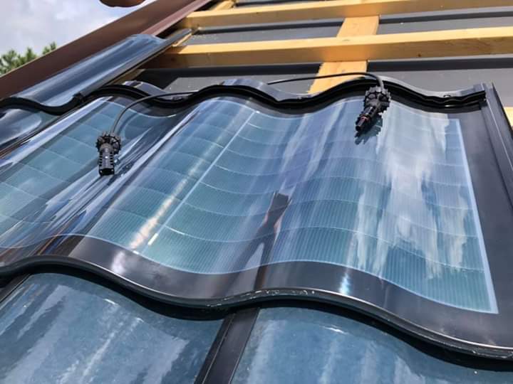 Inovasi Genteng Panel Surya Dari Tesla - LAPAK MOBIL DAN MOTOR BEKAS