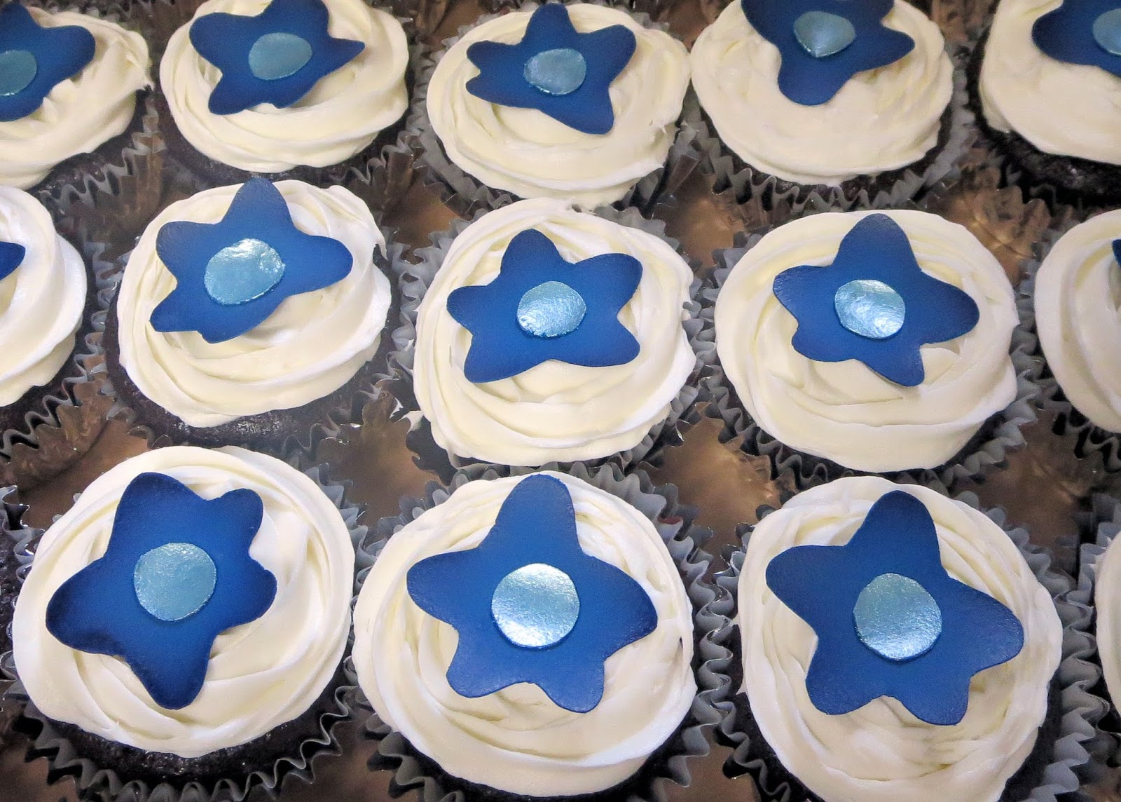 My Cake Corner: Flower Cupcakes - September 2014