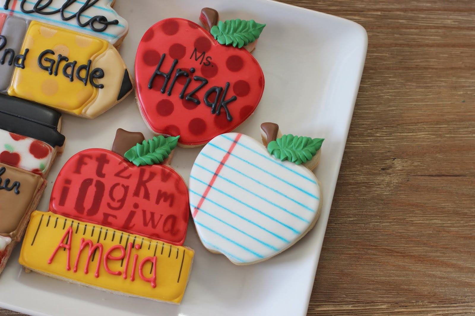 The Sugar Bee Bungalow: {Sugar Bee} Back to School Sugar Cookies