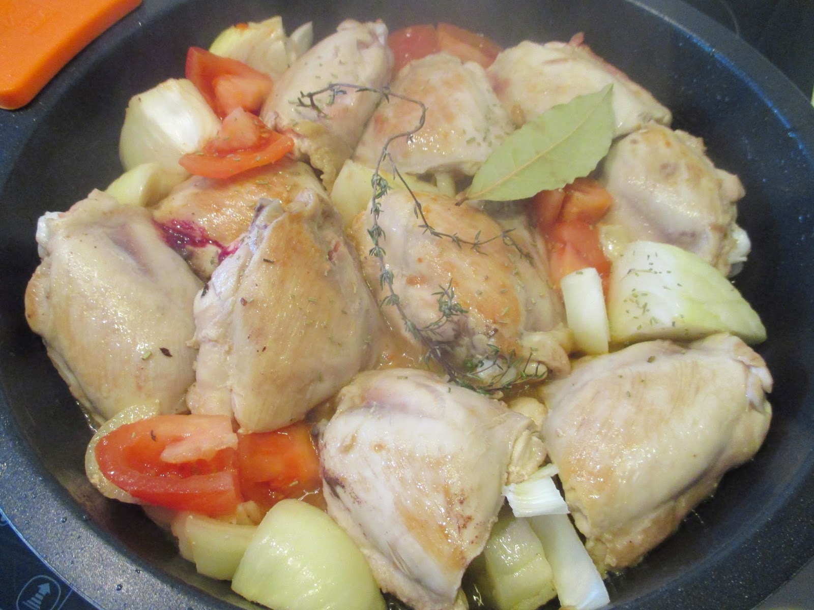 Las recetas de Ana: Pollo guisado con tomate y cebolla II
