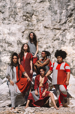 ACONTECE: Mulamba faz live em comemoração aos 100 mil inscritos no Youtube