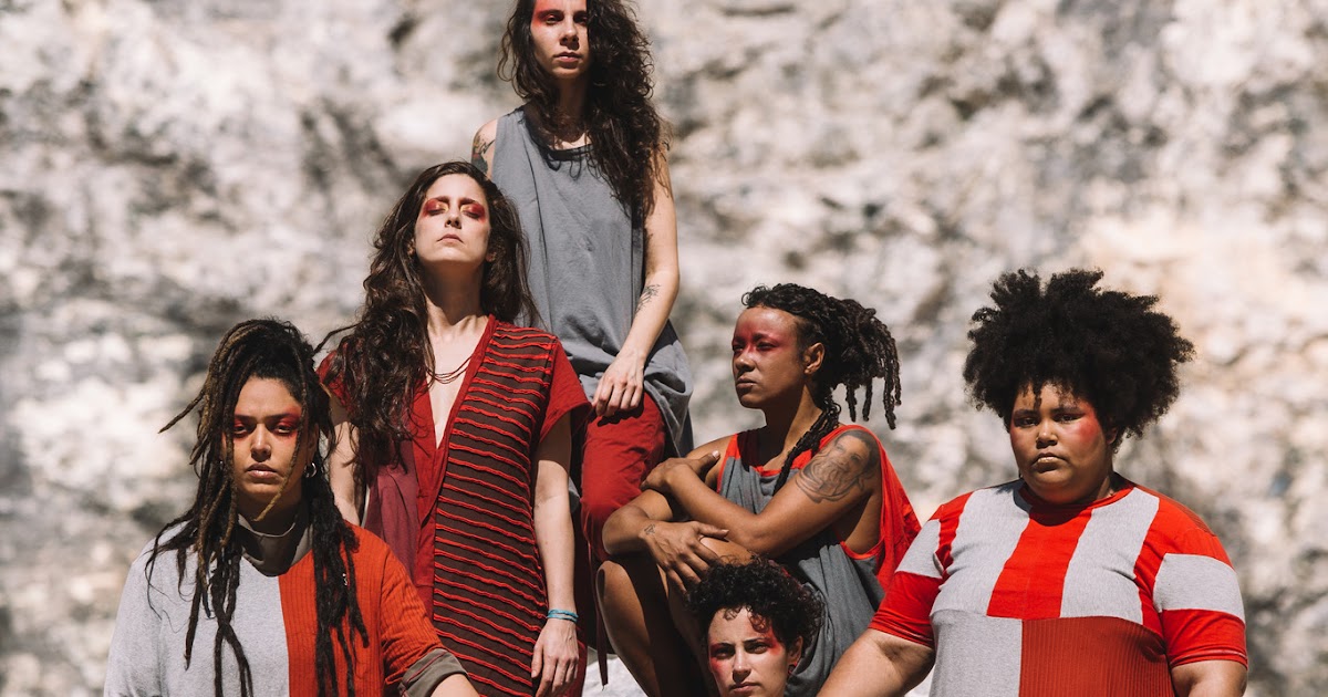 ACONTECE: Mulamba faz live em comemoração aos 100 mil inscritos no Youtube