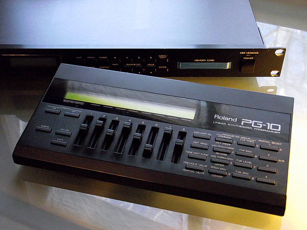 MATRIXSYNTH: Roland D-110 synthesizer with PG-10 programmer