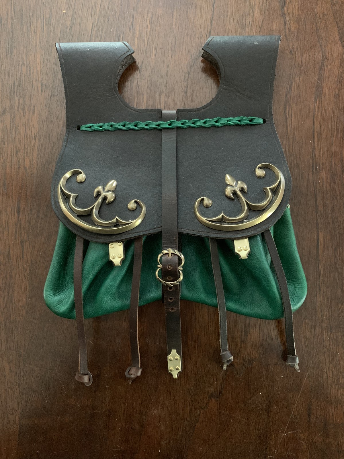 The Pensive Pen: A 15th century kidney pouch